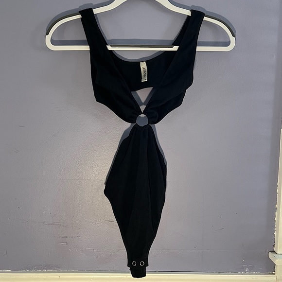Anwnd | Tops | Anwnd Cutout Going Out Bodysuit In Sm | Poshmark